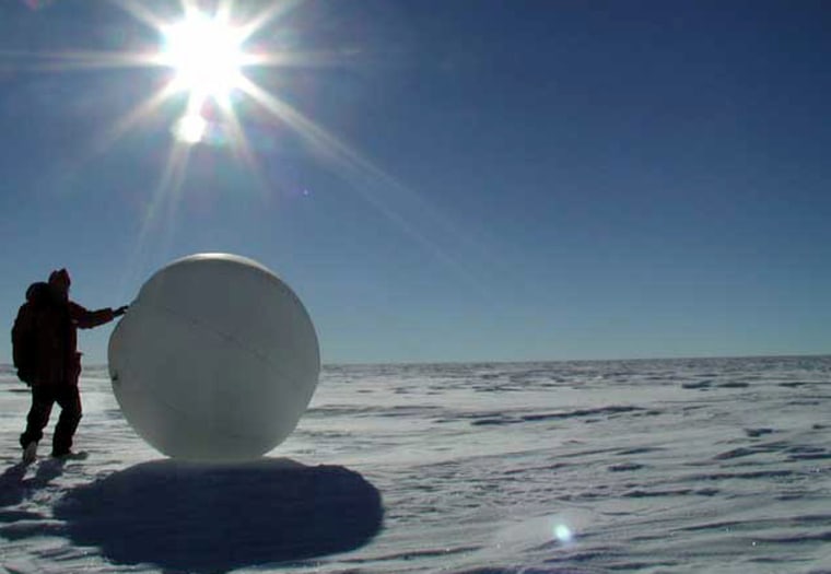 Round rover survives Antarctic test
