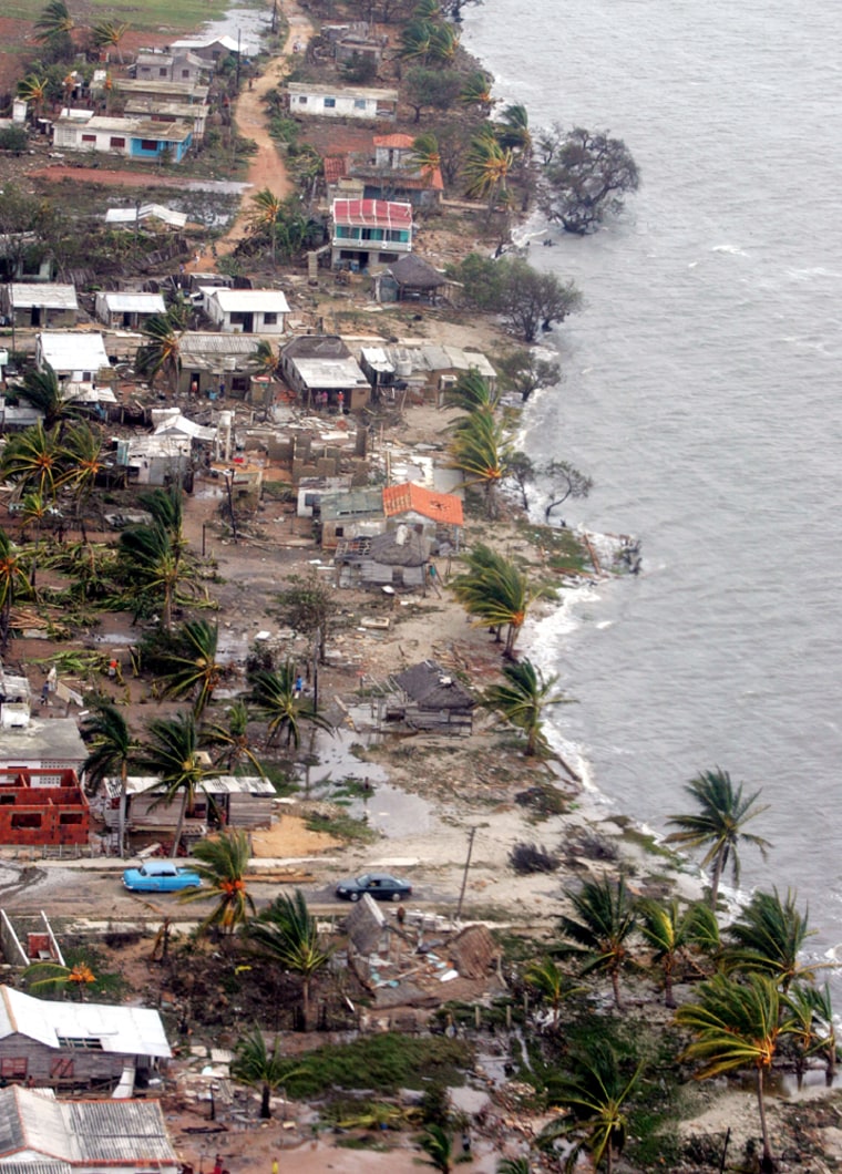 Cubans count costs of Ivan, wonder who will pay