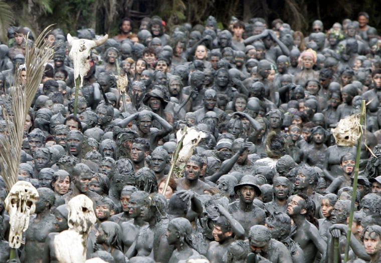 Rain doesn’t slow Brazil carnival revelers