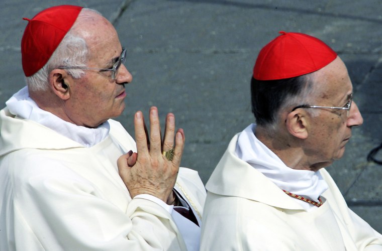 Cardinals head to Vatican to pick new pope