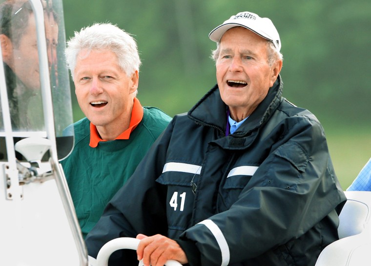 Bush senior, Clinton hang out together