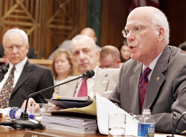 Senate panel approves Roberts nomination