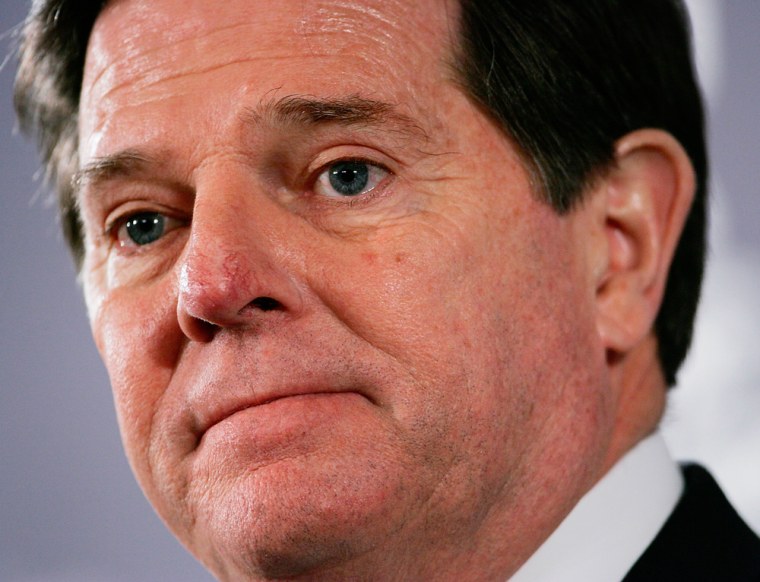 Fellow Republicans call for DeLay replacement