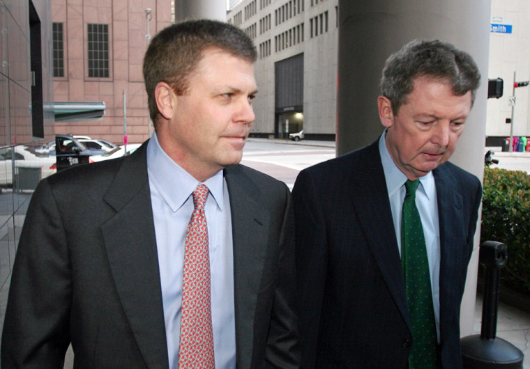 Skilling lawyer picks away at Enron witness