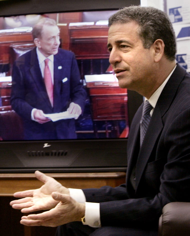 Feingold’s censure motion roils both parties