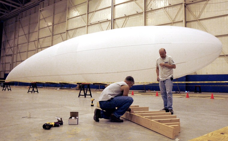 Robo-blimps could bring you wireless
