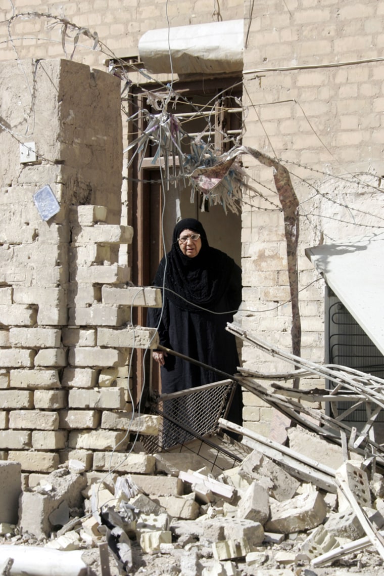 U.S. troops raid Baghdad Shiite area, killing 19