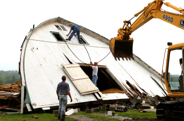 Twisters, floods batter Ohio, Pennsylvania