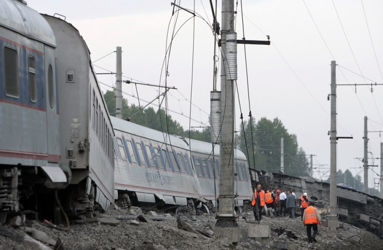 Russia opens terror probe into train derailment