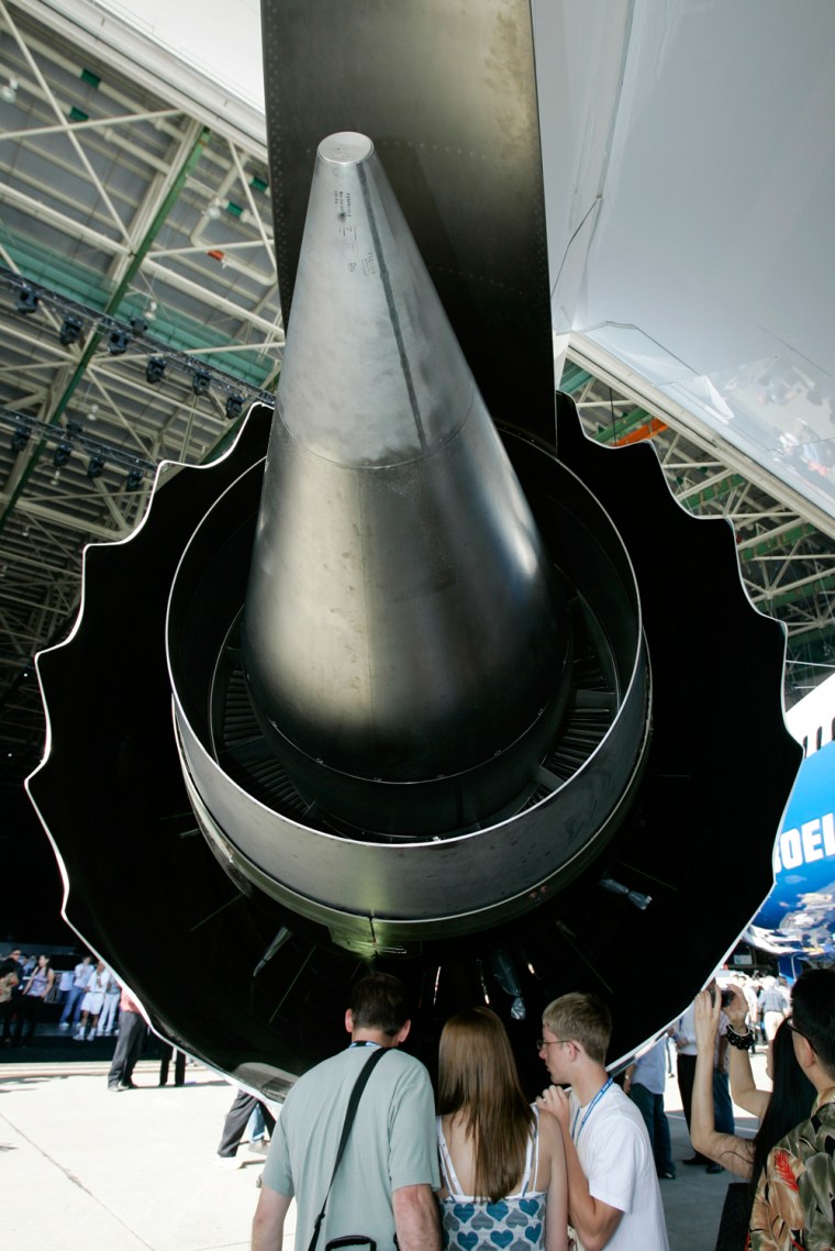Boeing rolls out 787