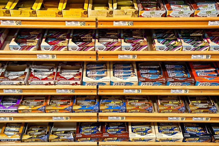 Snack Bar Sales Soar On Hunger For Productivity Convenience