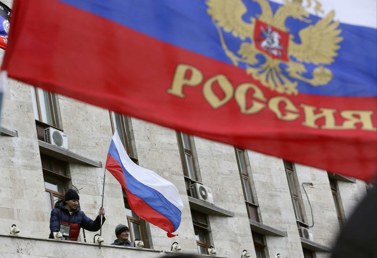Putin, Come! Pro-Russia Crowd Occupies Government Building