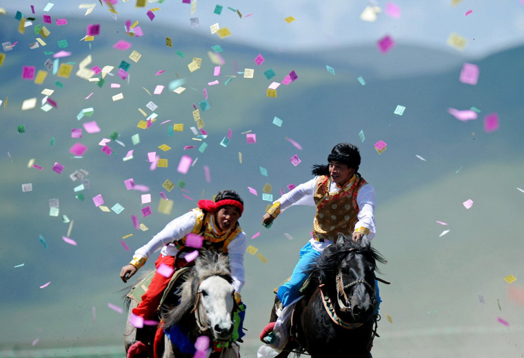 Equestrian Extravaganza: Riders Compete in Chinese Tradition