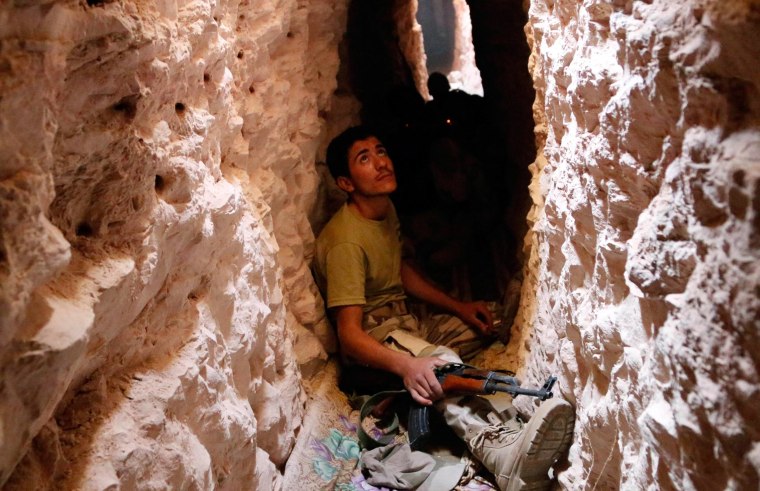 Free Syrian Army Battles Assad Forces in Idlib