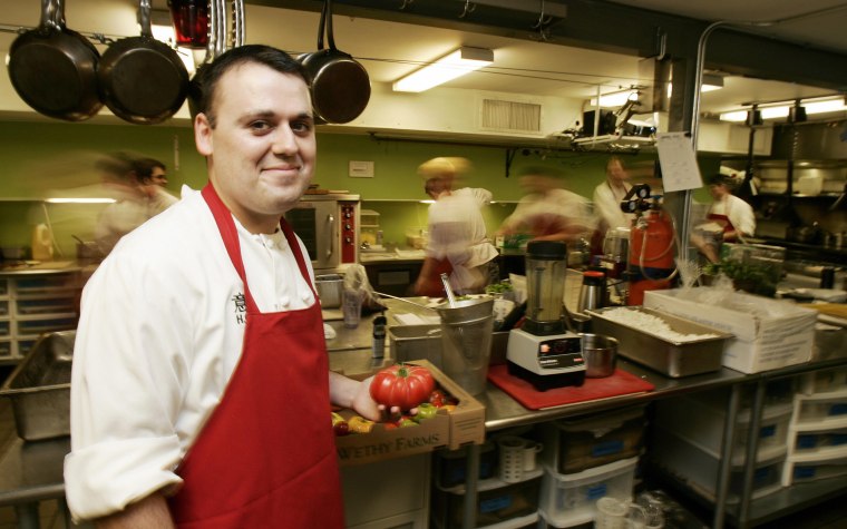 Homaro Cantu, Chicago Food Tech Chef, Dies at 38 in Suspected Suicide