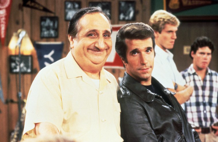 'Big Al' Molinaro, Drive-In Owner in 'Happy Days,' Dies at 96