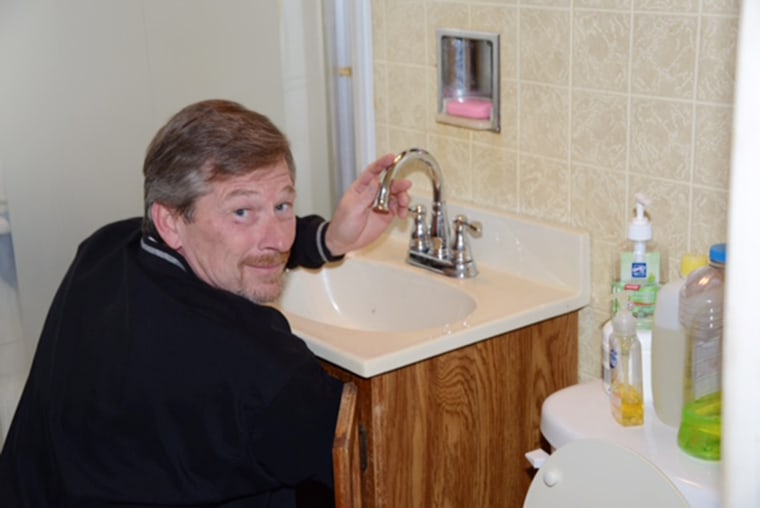 Lead Crisis: Flint Plumber Discovers Poison Pipes in His Own House
