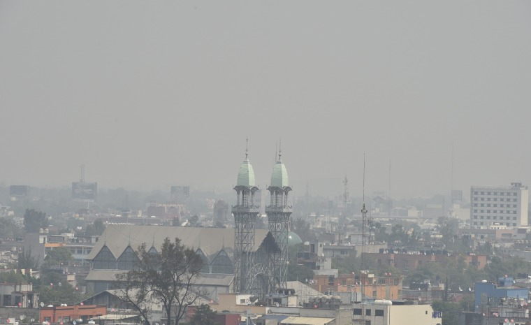 Mexico City Declares 3rd Day Of Traffic Cuts Over High Smog