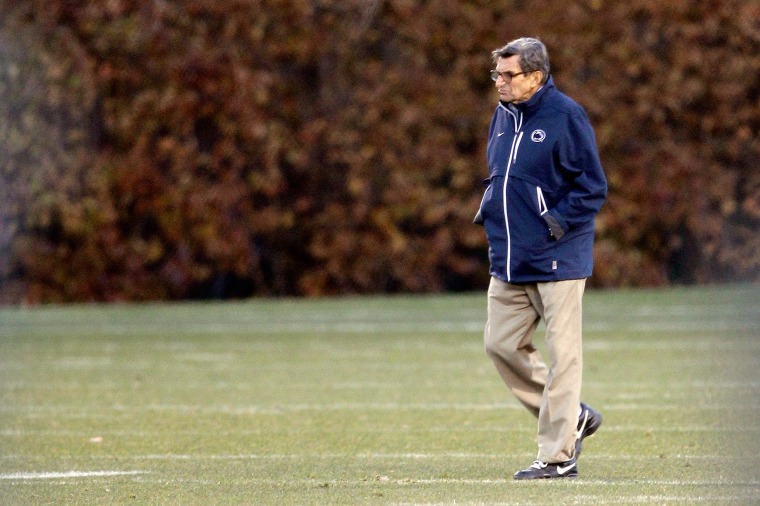 Penn State to Honor Coach Joe Paterno Five Years After His Firing