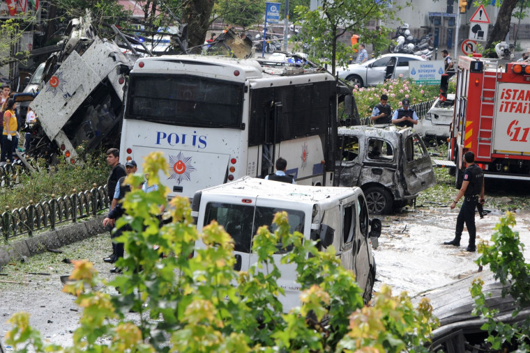 Bomb Blast in Istanbul Kills 11