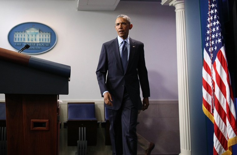 Sunday in Pictures: A Nation Mourns and More