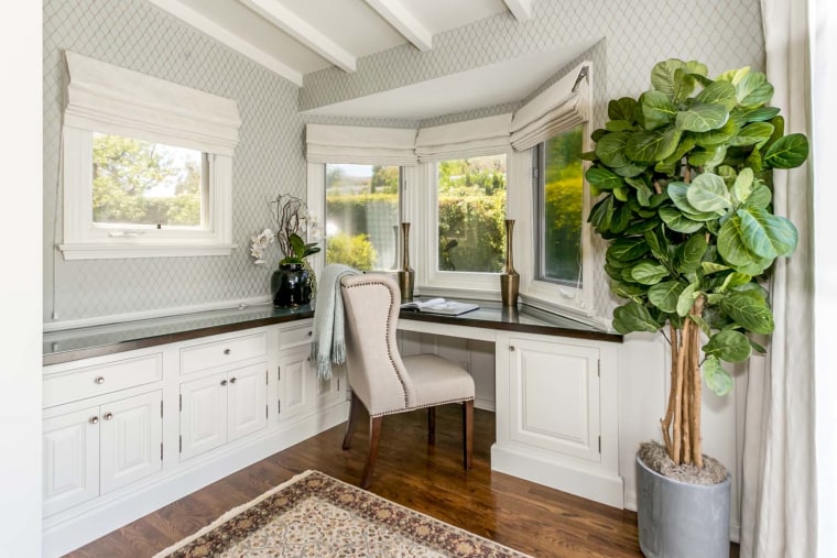 Comedian Grouch Marx's former Los Angeles home is for sale