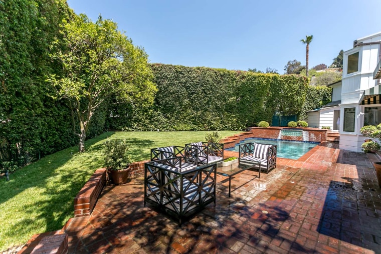 Comedian Grouch Marx's former Los Angeles home is for sale