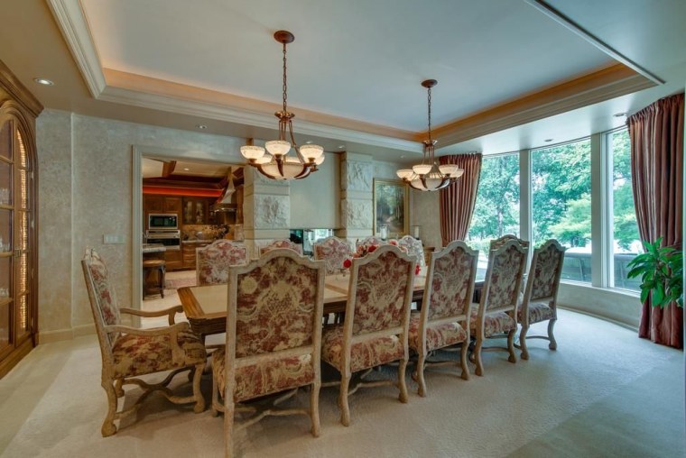 Reba McEntire is selling her Nashville home — see inside