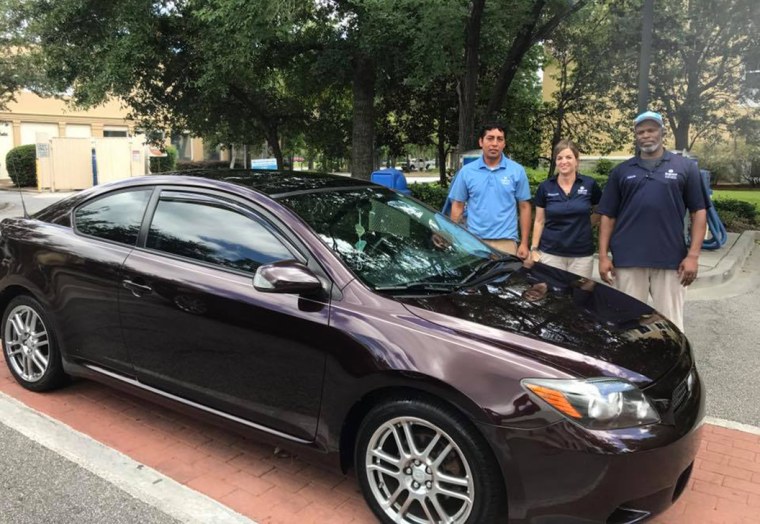 Jump From Moving Car Saves Woman From Carjack Kidnapping, Worse