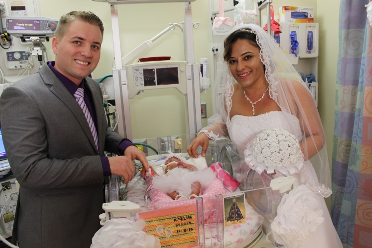 Alabama couple marries in NICU beside preemie's crib