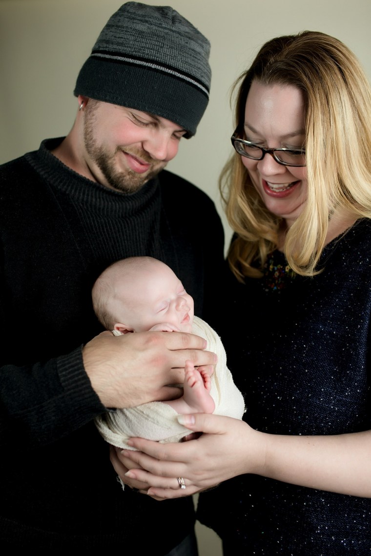 Mom gives birth while diagnosed with AVM, rare brain condition