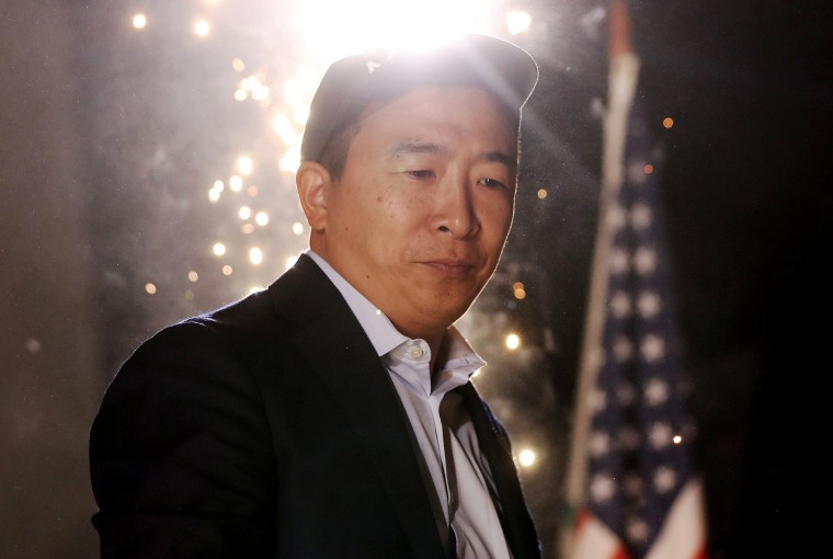 Andrew Yang surprises crowd at hip-hop concert in N.Y.