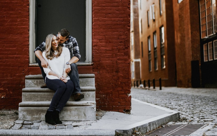 Jason Segel photobombed this Virginia couple's engagement photos