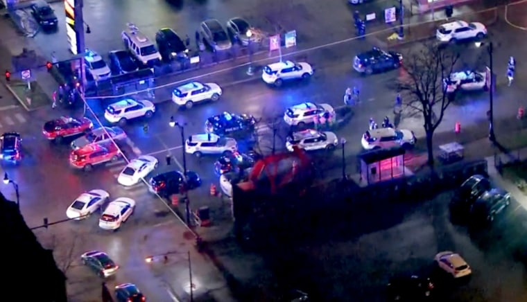 A bank robbery led to wild shootout in Chicago. A teen taking a piano ...