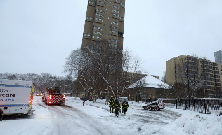 5 dead, 4 injured in Minneapolis high-rise fire