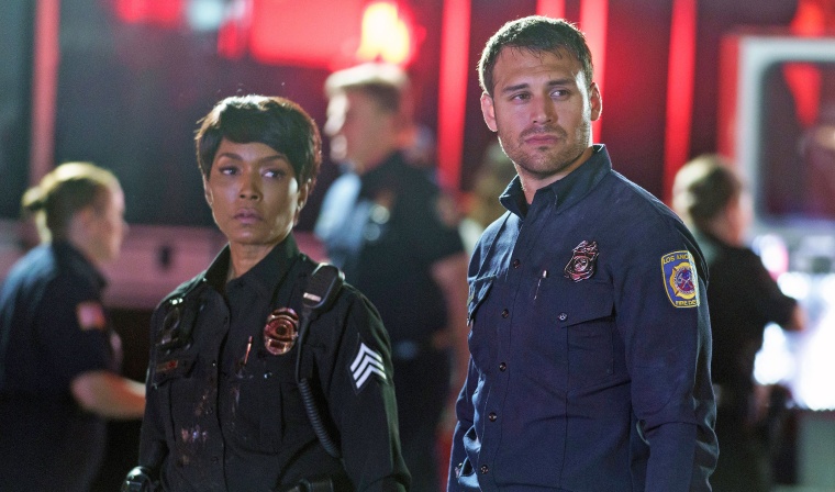 Actor from '9-1-1' apologizes after defending the use of racial slurs