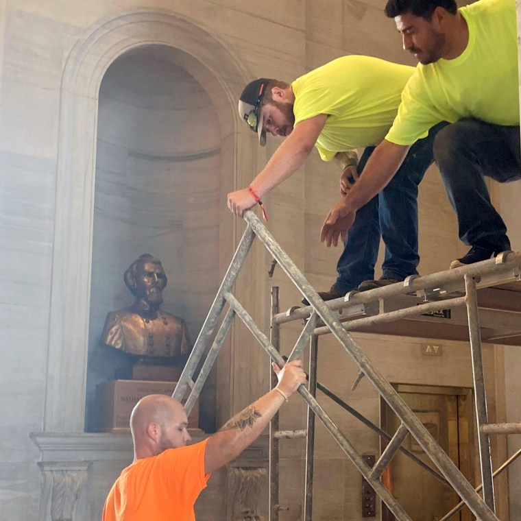 Bust of former KKK leader removed from Tennessee Capitol building