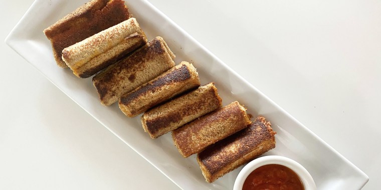 Siri Daly's Grilled Cheese Roll-Up Dippers Recipe