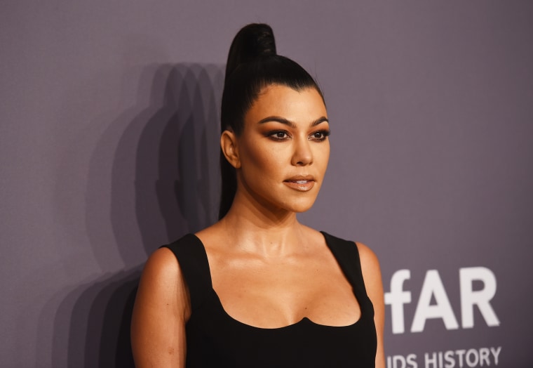 Kourtney Kardashian chops off long hair — see her chic new bob