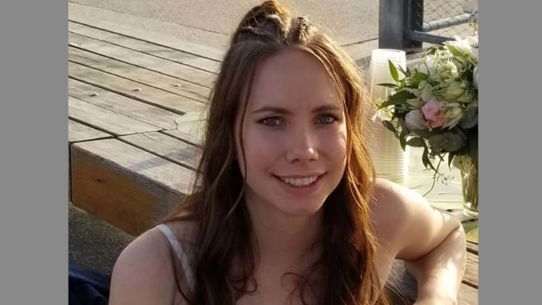 Family searching for 26-year-old daughter who disappeared 3 weeks ago ...