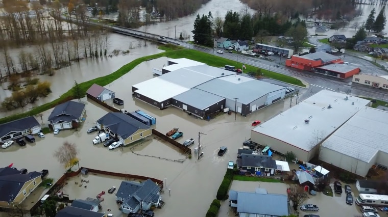 A Washington town is at risk of getting washed away. Its few options ...