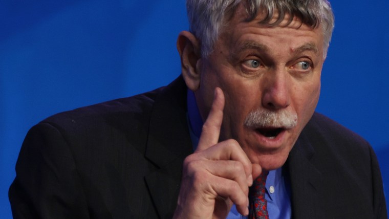 Dimite Eric Lander por maltratar a sus empleados