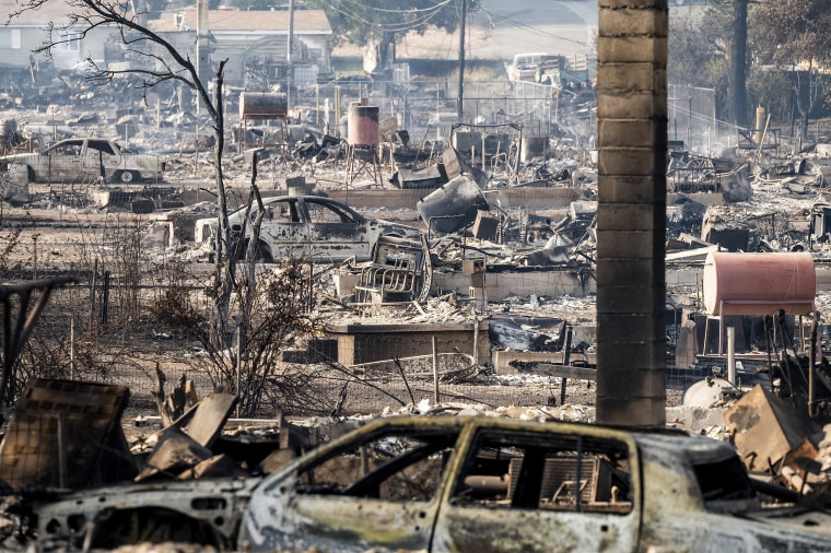 Un Incendio En El Norte De California Deja Al Menos 12 Heridos Y 100