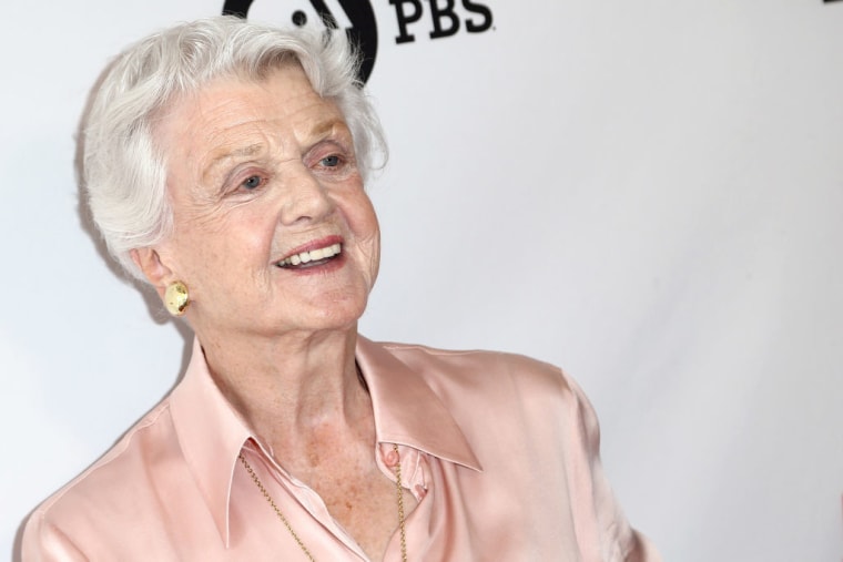 Muere la actriz británica Angela Lansbury, la Jessica Fletcher de la ...