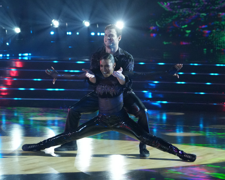 Daniel Durant shows 'what it's like to dance from a deaf perspective ...