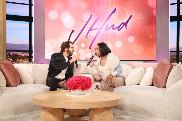 Josh Groban and Jennifer Hudson Sing 'The Impossible Dream'