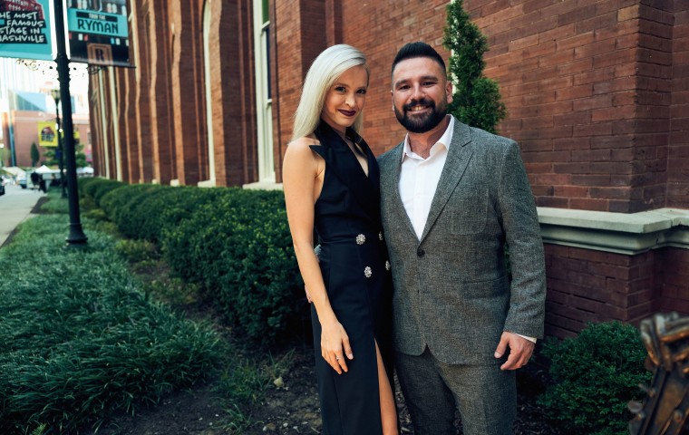 Shay Mooney, Hannah Love Mooney announce birth of their 3rd child