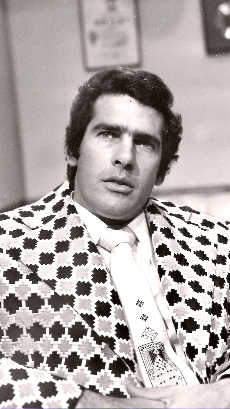 Muere Andrés García, el eterno galán: recordamos su vida en fotos