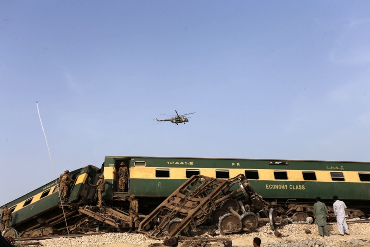 Death toll from train derailment in Pakistan rises to 30, with 60 ...