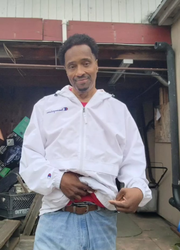 After Amputation 1 Man Loses 285 Pounds With Walking, Vegan Diet